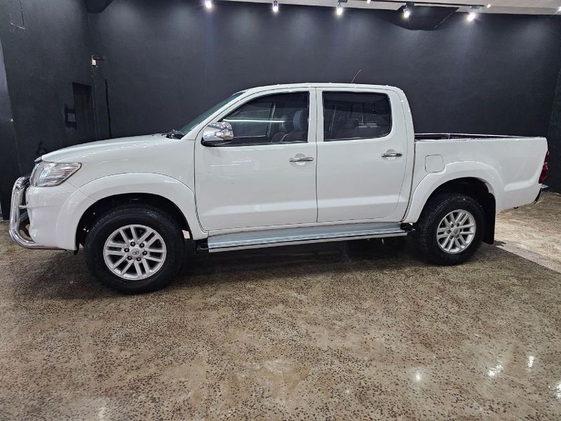 Used Toyota Hilux 2.7 VVTi Raider Raised Body Double-Cab for sale in ...
