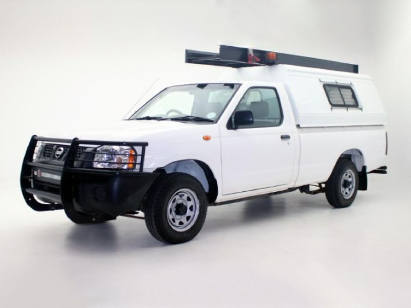 Used Nissan NP300 2.0i LWB Single-Cab for sale in Gauteng - Cars.co.za ...
