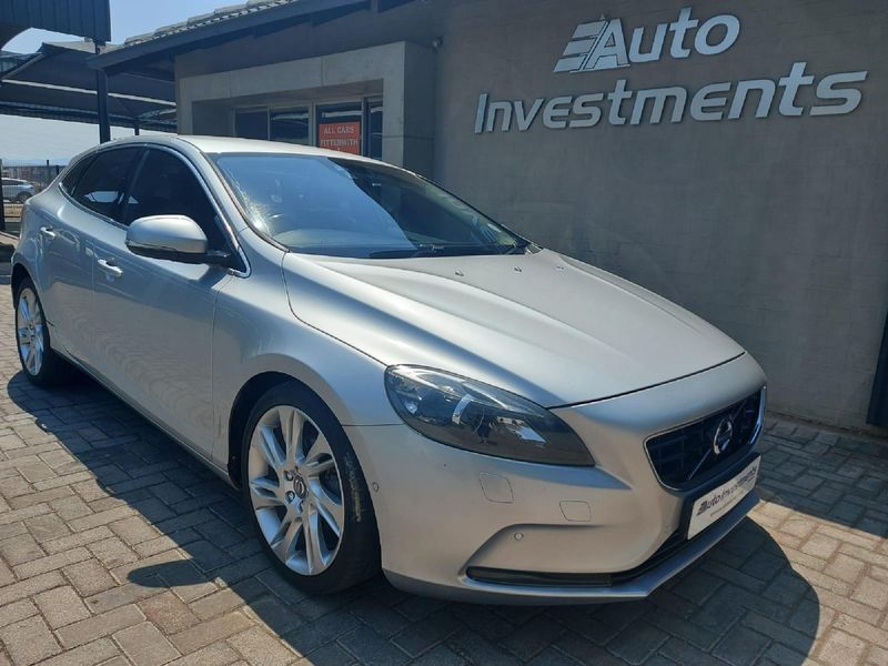 Used Volvo V40 D2 Essential for sale in Mpumalanga - Cars.co.za (ID ...