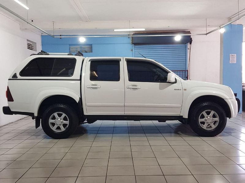 Used Isuzu KB 250D-Teq Double-Cab LE for sale in Eastern Cape - Cars.co ...