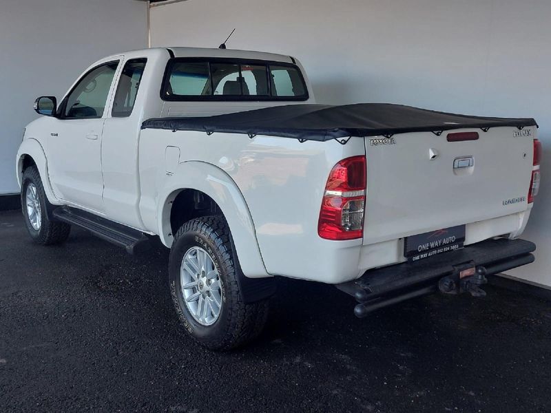 Used Toyota Hilux 3.0 D-4D Legend 45 4x4 Xtra-Cab for sale in Gauteng ...