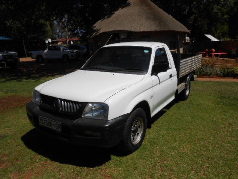 Used Mitsubishi Colt 2000i HiLine LWB Single-Cab for sale in Gauteng ...