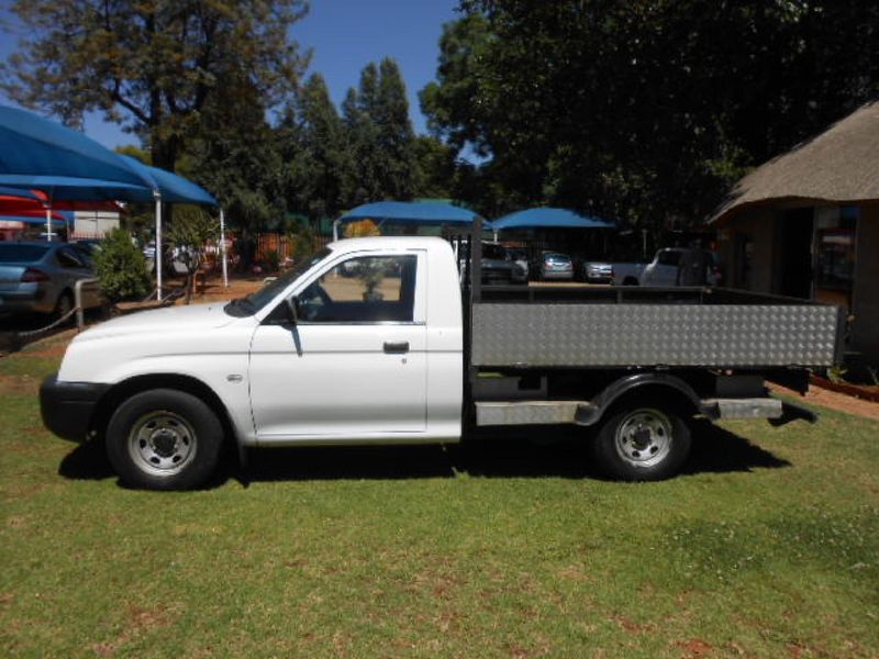 Used Mitsubishi Colt 2000i HiLine LWB Single-Cab for sale in Gauteng ...