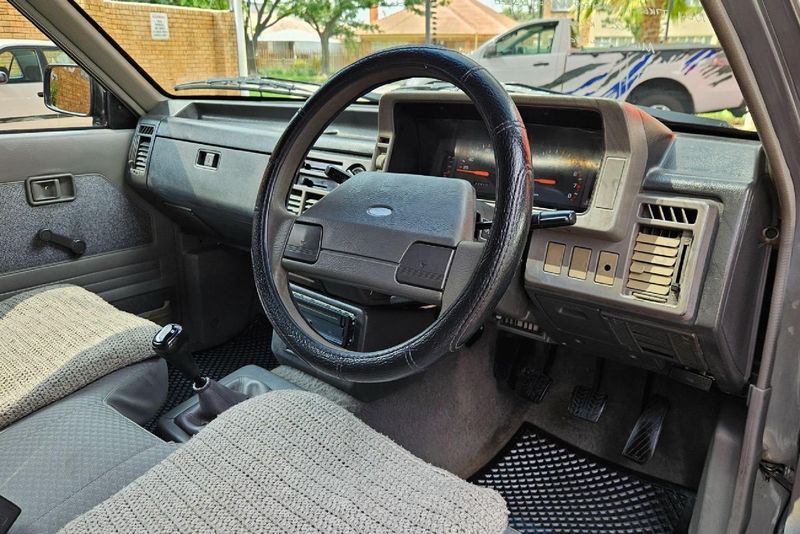 Used Ford Courier 3000 Leisure for sale in Gauteng - Cars.co.za (ID ...