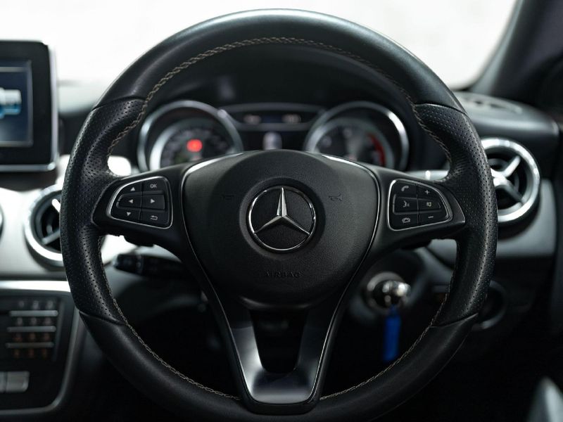 Used Mercedes-Benz CLA CLA 220d Auto for sale in Gauteng - Cars.co.za ...