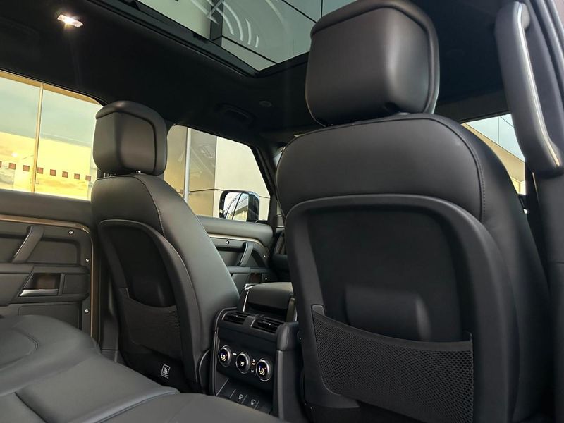 Used Land Rover Defender 110 D350 X-Dynamic HSE for sale in Gauteng ...