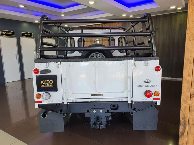 Used Land Rover Defender 110 2.2D Single-Cab for sale in Western Cape ...
