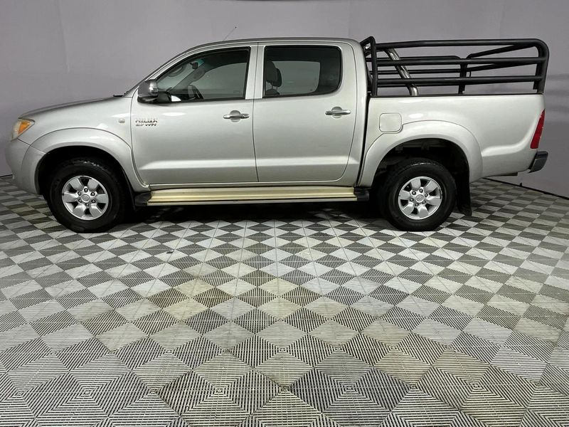 Used Toyota Hilux 2.7 VVTi Raider Double-Cab for sale in Western Cape ...