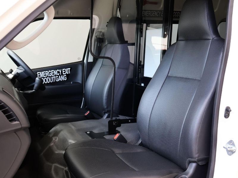 New Toyota Quantum 2.5 D-4D Sesfikile 16-seat for sale in Gauteng ...