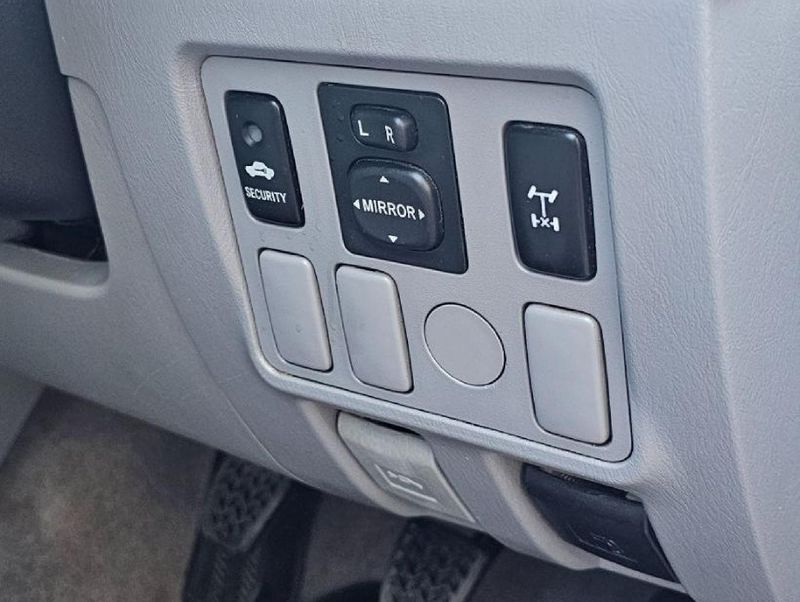 Used Toyota Hilux 2.7 VVTi Raider Double-Cab for sale in Gauteng - Cars ...