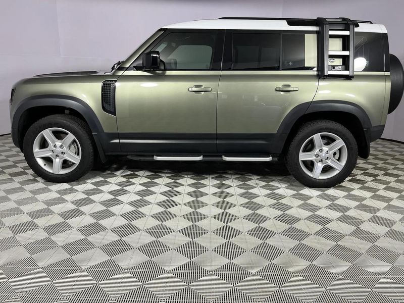 Used Land Rover Defender 110 D300 SE (221kw) for sale in Kwazulu Natal ...