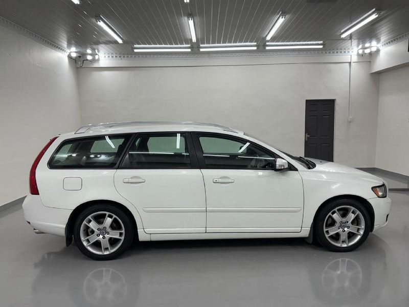 Used Volvo V50 D5 Auto for sale in Eastern Cape - Cars.co.za (ID::9931027)
