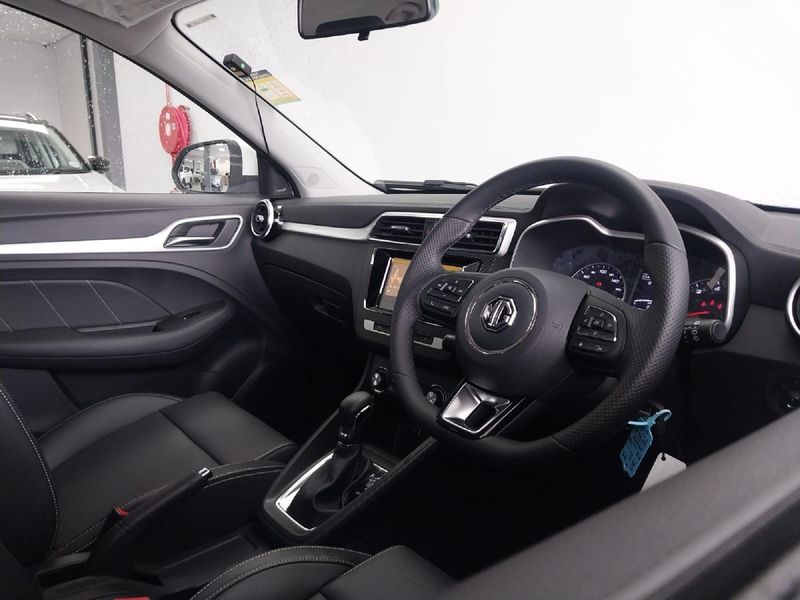 New MG ZS 1.5 LUX Auto for sale in Gauteng - Cars.co.za (ID::9937822)