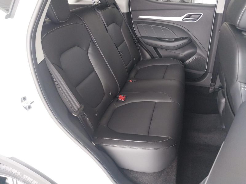 New MG ZS 1.5 LUX Auto for sale in Gauteng - Cars.co.za (ID::9937822)