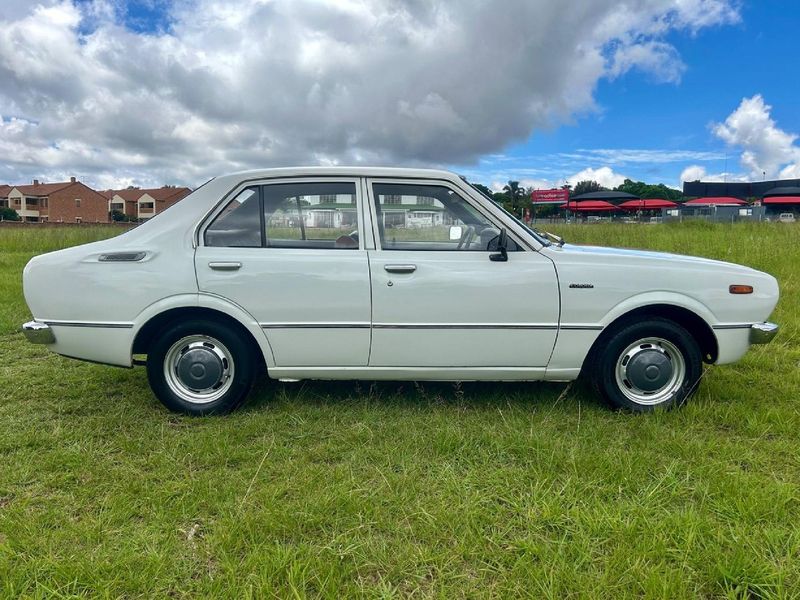 Used Toyota Corolla 1200 for sale in Gauteng - Cars.co.za (ID::9958305)