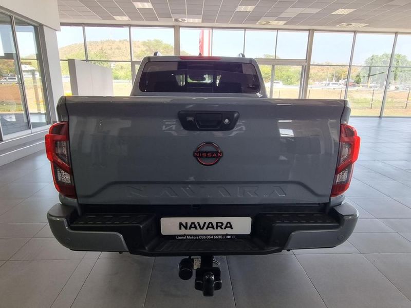 New Nissan Navara 2.5 DDTi PRO-2X Auto Double-Cab for sale in North ...