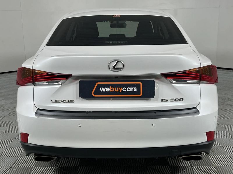 Used Lexus IS 200T EX | 300 EX for sale in Gauteng - Cars.co.za (ID ...