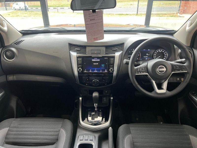 New Nissan Navara 2.5D LE 4X2 Double Cab Auto for sale in Gauteng ...