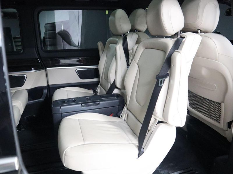 Used Mercedes-Benz V-Class AMG Line for sale in Gauteng - Cars.co.za ...