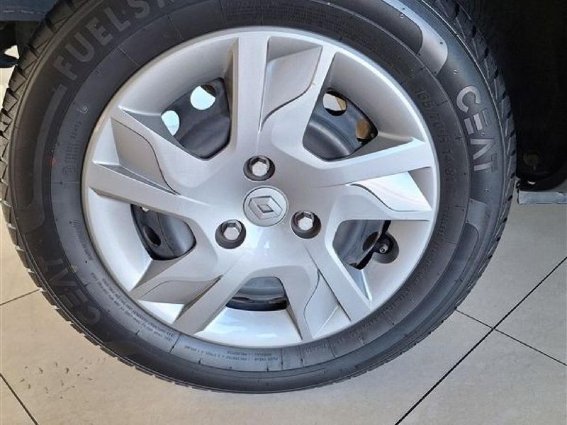 Used Renault Kwid 1.0 Dynamique AMT for sale in Western Cape - Cars.co ...