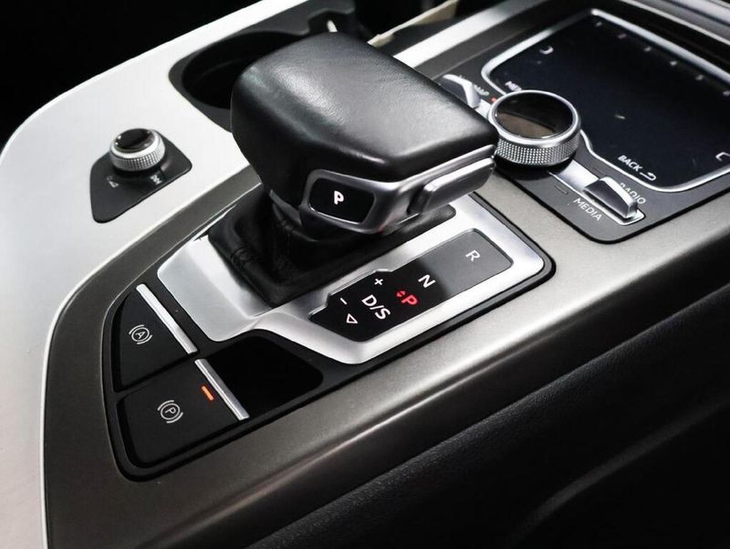 Used Audi Q7 3.0 TDI quattro Auto | 45 TDI for sale in Gauteng - Cars ...