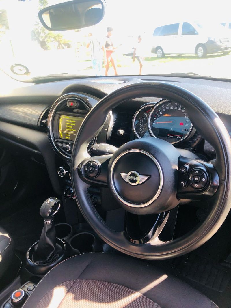 Used MINI Hatch Cooper 5-dr Auto for sale in Western Cape - Cars.co.za ...