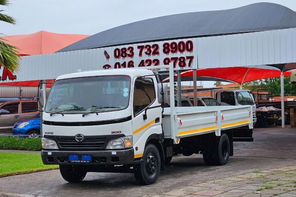 Used Hino 300 915 Lwb F/c C/c for sale in Gauteng - Cars.co.za (ID::10048409)