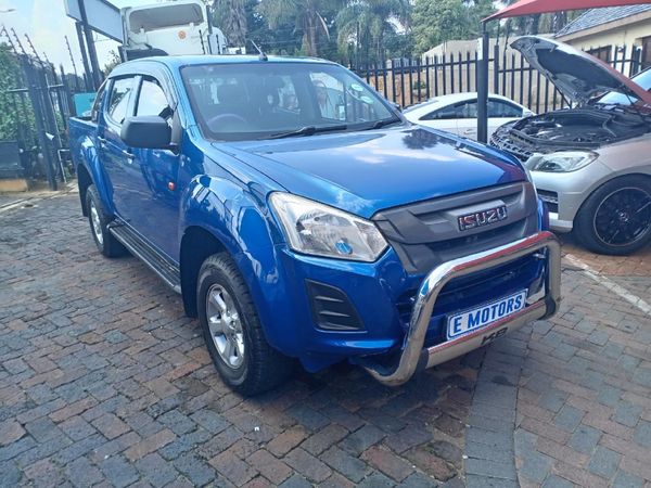 Used Isuzu KB 250 HO Hi-Rider Double-Cab for sale in Gauteng - Cars.co ...