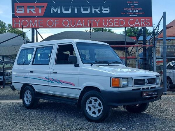 Used Toyota Venture 2200 GLE 5+4 for sale in Gauteng - Cars.co.za (ID ...