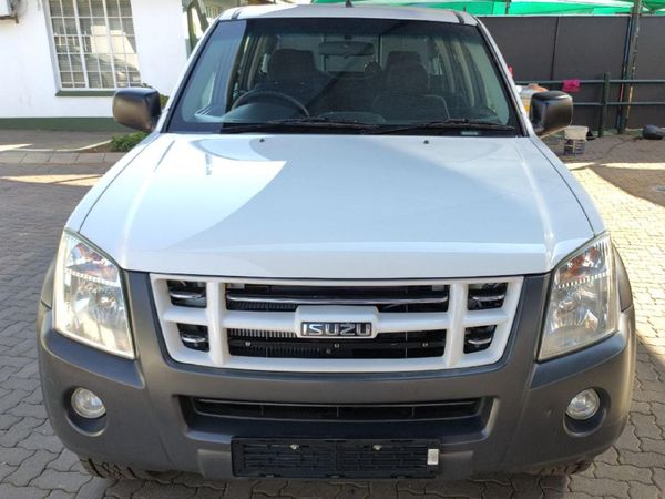 Used Isuzu KB 250 D-Teq LE Double-Cab for sale in Gauteng - Cars.co.za ...