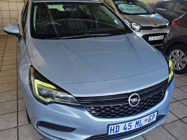 Used Opel Astra 1.0T Essentia 5-dr for sale in Gauteng - Cars.co.za (ID ...