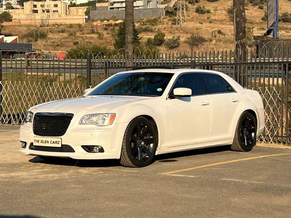 Amazing 2013 Chrysler 300c 57 Photos