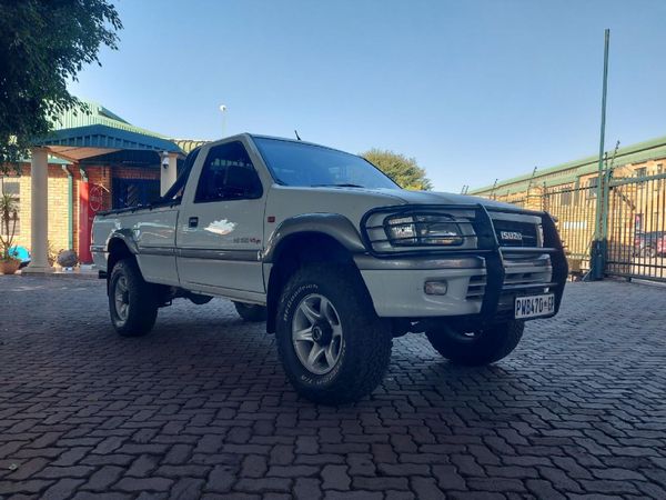 Used Isuzu KB 320 LX 4x4 Single-Cab for sale in Gauteng - Cars.co.za ...