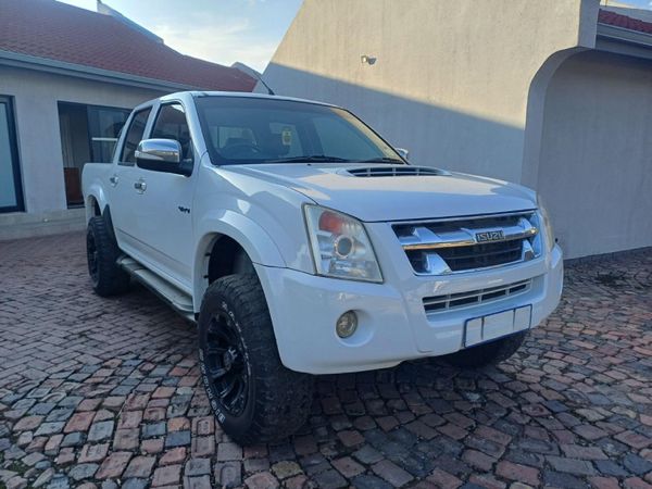 Used Isuzu KB 300D-Teq LX 4x4 Double-Cab for sale in Gauteng - Cars.co ...