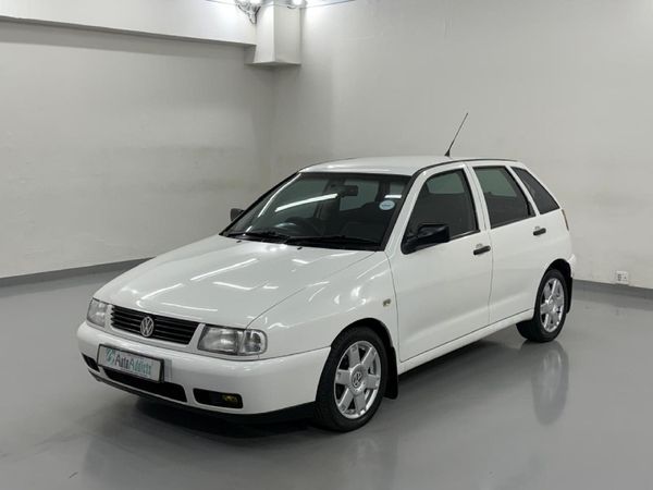 Used Volkswagen Polo Playa 1.6 for sale in Eastern Cape - Cars.co.za ...