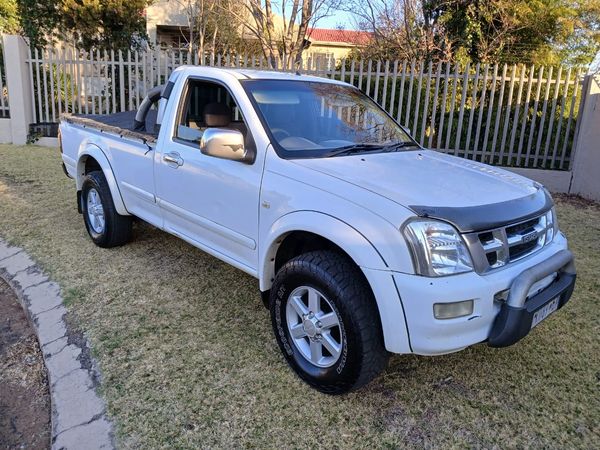 Used Isuzu KB 300 TDi LX Single-Cab for sale in Gauteng - Cars.co.za ...