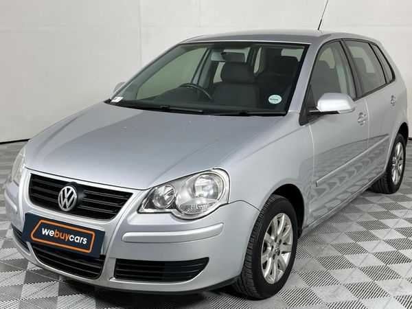 Used Volkswagen Polo 1.6 Comfortline Auto for sale in Gauteng - Cars.co ...