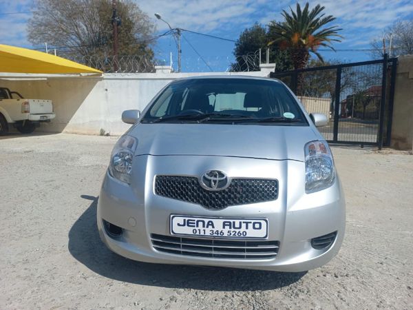 Used Toyota Yaris RF Edition Hatch for sale in Gauteng - Cars.co.za (ID ...