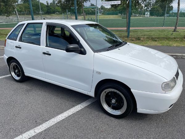 Used Volkswagen Polo Playa 1.6 for sale in Western Cape - Cars.co.za ...