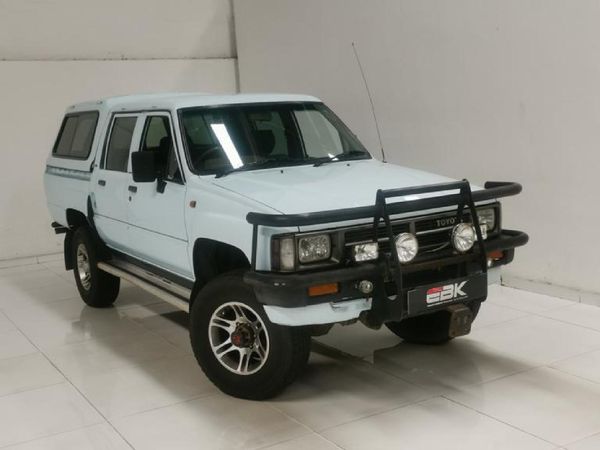 Used Toyota Hilux 2200 4x4 Double-Cab for sale in Gauteng - Cars.co.za ...