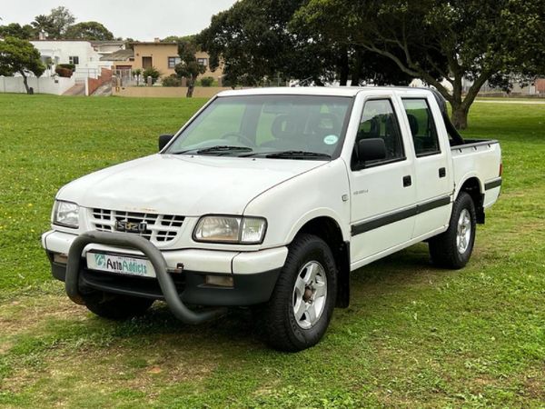 Used Isuzu KB 220 Double-Cab LE for sale in Eastern Cape - Cars.co.za ...