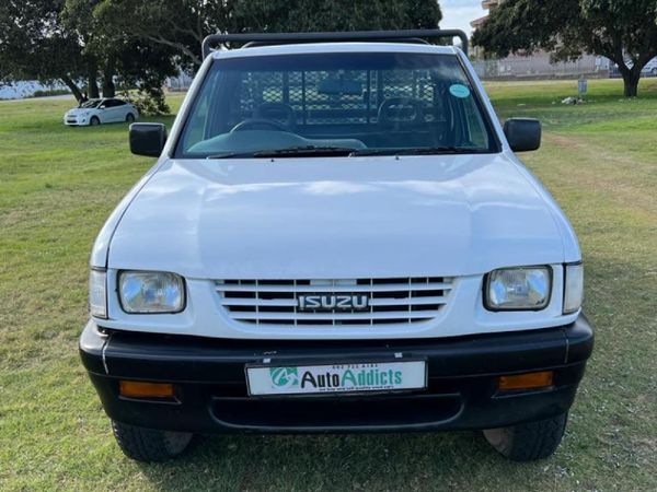 Used Isuzu KB 250D LWB Single-Cab for sale in Eastern Cape - Cars.co.za ...