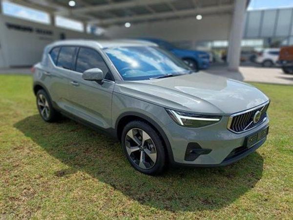 New Volvo XC40 B3 Plus Bright Geartronic Mild-Hybrid for sale in North ...