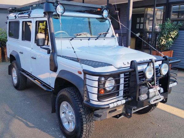 Used Land Rover Defender 110 2.2D Station Wagon for sale in Gauteng ...
