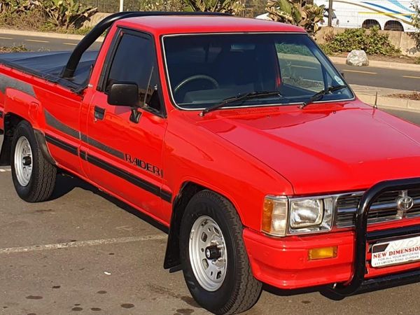Used Toyota Hilux 2400 SRX Raider Single-Cab for sale in Kwazulu Natal ...