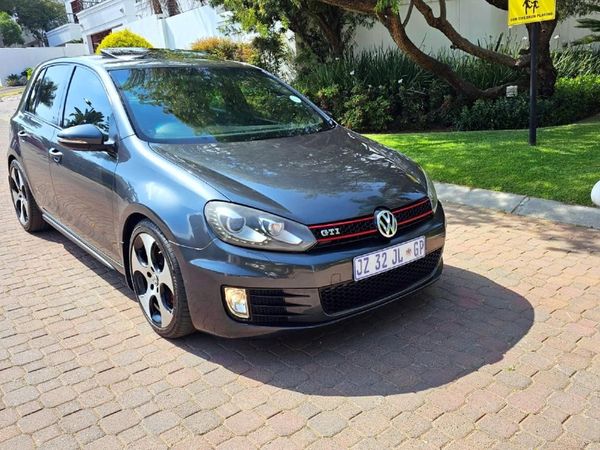Used Volkswagen Golf VI GTI 2.0 TSI Auto for sale in Gauteng - Cars.co ...