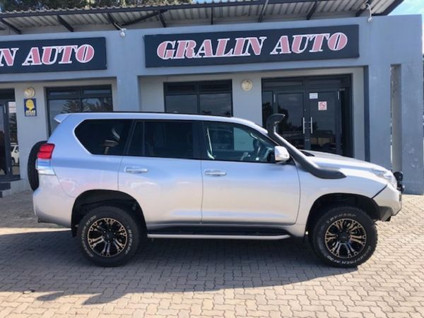 Used Toyota Land Cruiser Prado 4.0 V6 VX Auto for sale in Eastern Cape ...
