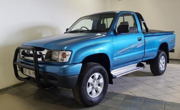 Used Toyota Hilux 2400 Dropside for sale in Western Cape - Cars.co.za ...