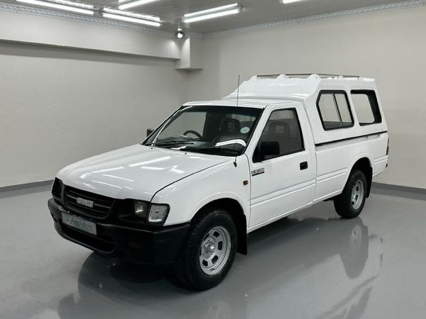 Used Isuzu KB 280 DT 4x4 LX Single-Cab for sale in Eastern Cape - Cars ...