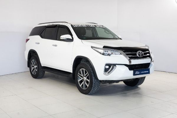 Used Toyota Fortuner 2.8 GD-6 Raised Body Auto for sale in Western Cape ...